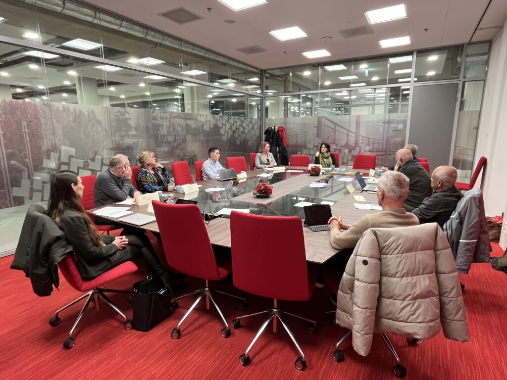 Tijdens de vergadering op 12 november 2024 uitgebreide kennismaking met ...